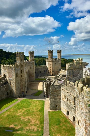 Caernarfon Carnarvon Castle Built 1283 By Editorial Stock Photo - Stock ...