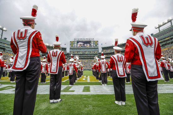 Wisconsin Badgers Marching Band Before Nfl Editorial Stock Photo ...