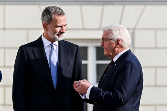 German President Frankwalter Steinmeier R Welcomes Editorial Stock ...