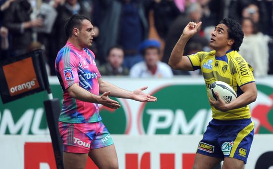 Clermonts John Senio Scores Try During Editorial Stock Photo - Stock ...