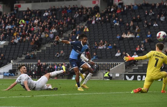 Garath Mccleary Wycombe Wanderers Shoots Wide Editorial Stock Photo ...
