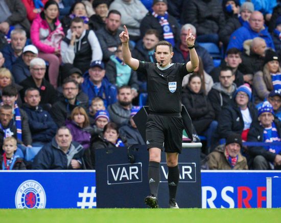 Referee David Munro Returns Pitch Show Editorial Stock Photo - Stock ...