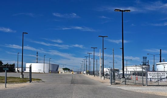 Chs Oil Refinery Mcpherson Americas Largest Editorial Stock Photo ...