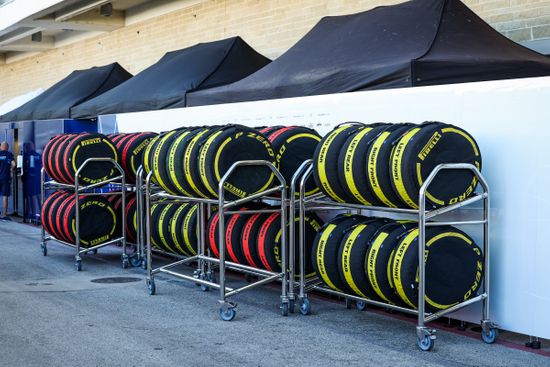 Pirelli Tyres Warming Blankets During Formula Editorial Stock Photo ...