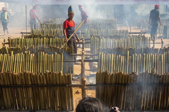 Residents Burned Inuyu Local Bamboo Rice Editorial Stock Photo - Stock ...