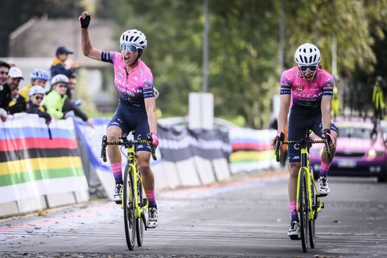 Afghan Refugee Road Cyclist Fariba Hashimi Editorial Stock Photo ...