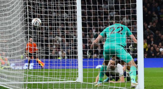 Harry Kane Tottenham Hotspur Ducks Head Editorial Stock Photo - Stock ...