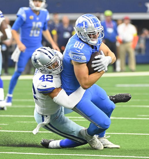 Dallas Cowboys Anthony Barr Wraps Detroit Editorial Stock Photo - Stock ...