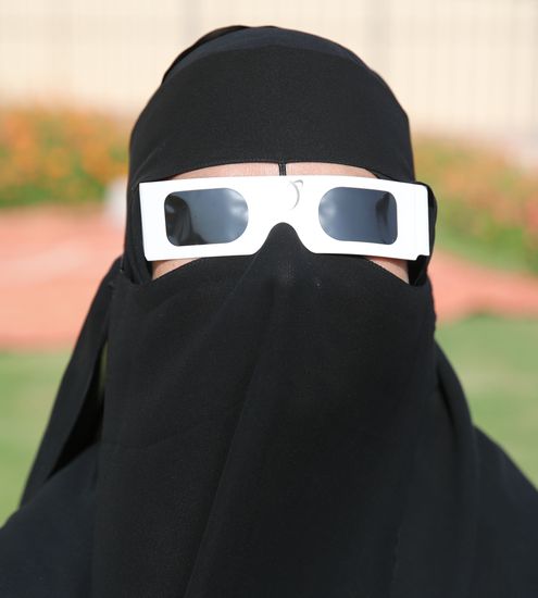 Veiled Woman Wearing Special Glasses Watch Editorial Stock Photo ...