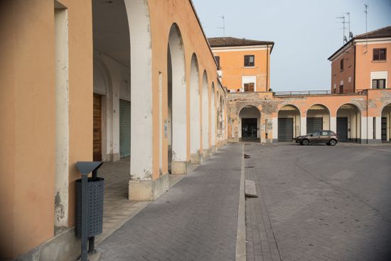 Portico Overlooking Monumental Piazza Della Repubblica Editorial Stock ...