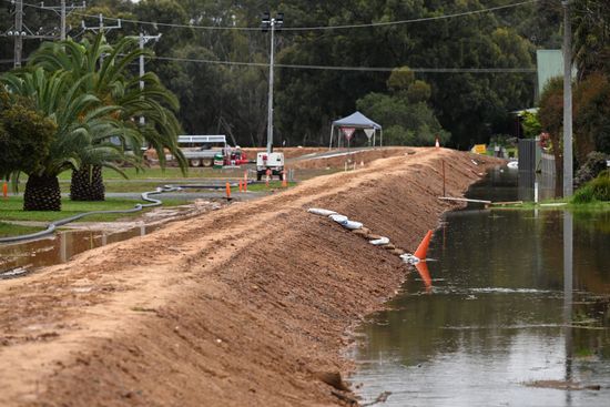 Flood Levee Echuca Victoria Australia 26 Editorial Stock Photo - Stock ...
