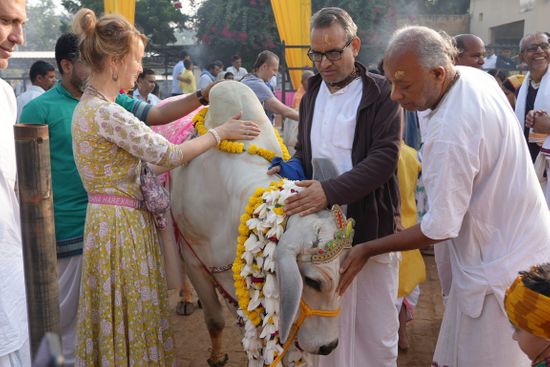 Devotees Iskcon Temple Offering Prayers On Editorial Stock Photo ...