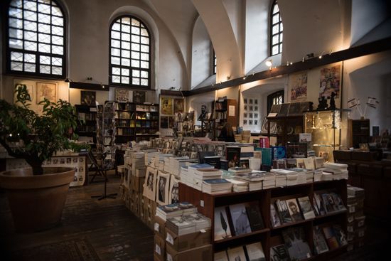 Inside Jewish Bookstore Attached Popper Synagogue Editorial Stock Photo ...