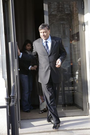 President Group Cfo Lakshmi Mittal Lunching Editorial Stock Photo ...