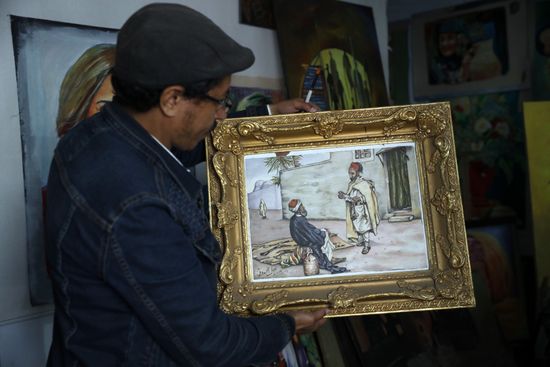 Yemeni Artist Displays Artwork Sale Storehouse Editorial Stock Photo ...
