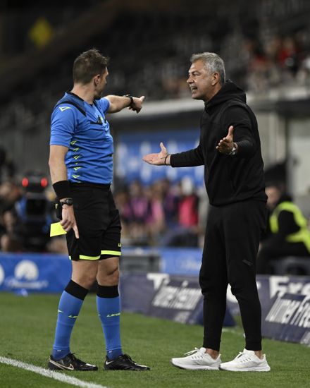 Mark Rudan Coach Western Sydney Argues Editorial Stock Photo - Stock ...