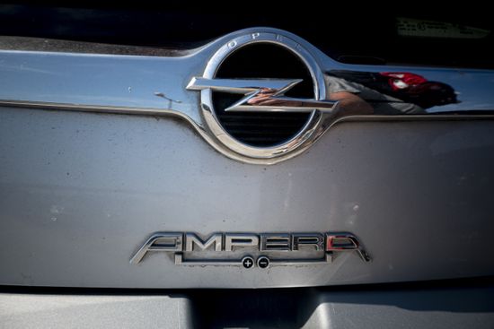 Logo Opel Ampera Electric Vehicle Opel Editorial Stock Photo - Stock ...