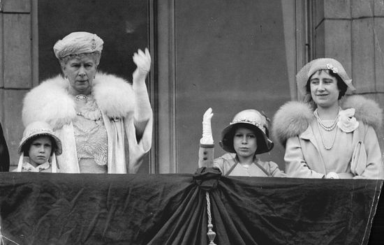 Trooping Colour 1935 Buckingham Palace Balcony Editorial Stock Photo ...