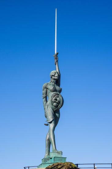 Verity Statue Harbour Iifracombe North Devon Editorial Stock Photo ...