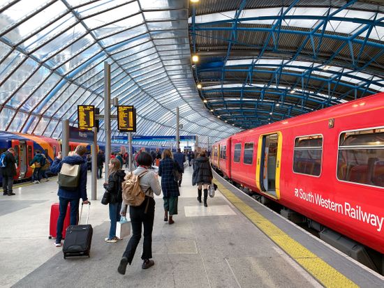South Western Railway Train Waterloo Railway Editorial Stock Photo ...