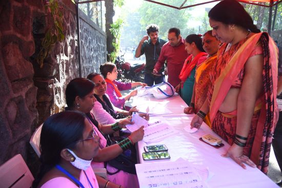 Voters Queue Polling Centre Cast Their Editorial Stock Photo - Stock ...