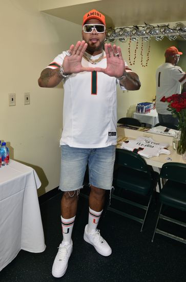 Flo Rida Poses Picture Backstage During Editorial Stock Photo - Stock ...