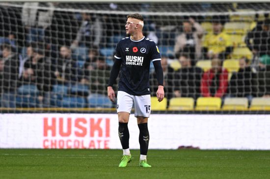 Millwall Defender Charlie Cresswell 15 Bandaged Editorial Stock Photo ...