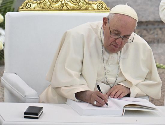 Pope Francis Signs Document During Angelus Editorial Stock Photo ...