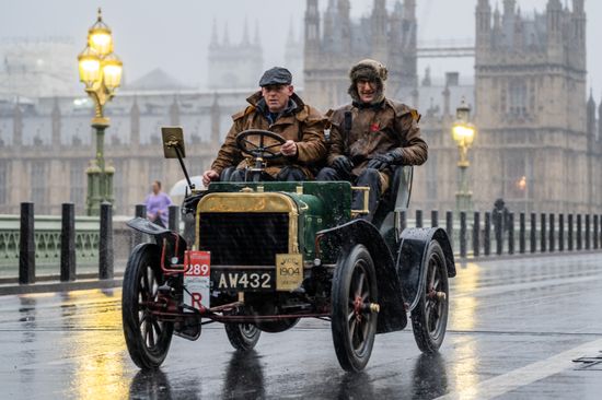 1904 Vulcan Going Over Westminster Bridge Editorial Stock Photo - Stock ...