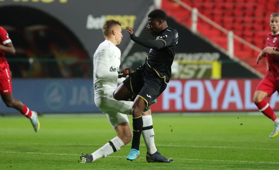 Antwerps Goalkeeper Jean Butez Anderlechts Francis Editorial Stock ...
