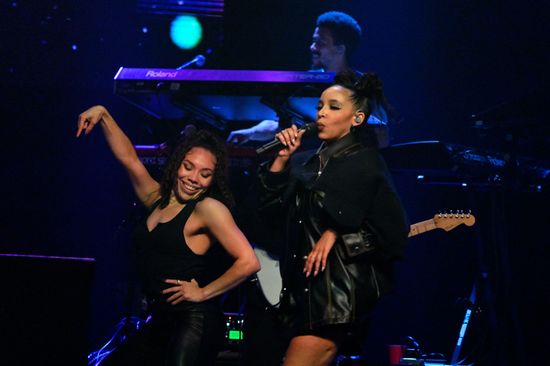 Us Singer Tinashe Performs On Stage Editorial Stock Photo - Stock Image ...
