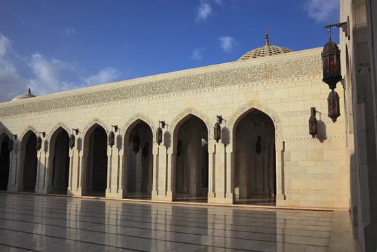 Great Sultan Qabus Mosque Muscat Main Editorial Stock Photo - Stock ...