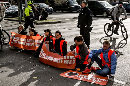 Letzte Generation Last Generation Climate Activists Editorial Stock ...