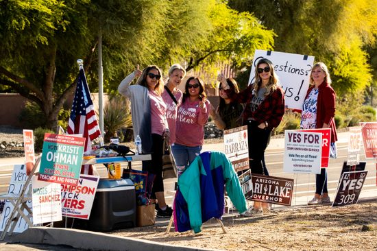 Republican Volunteers Electioneering React Next Polling Editorial Stock ...