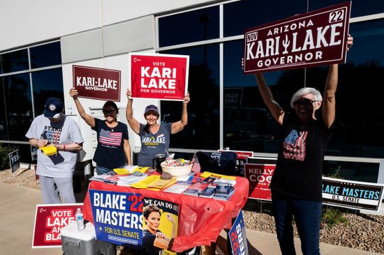 Republican Volunteers Electioneering React Voters Arrive Editorial ...