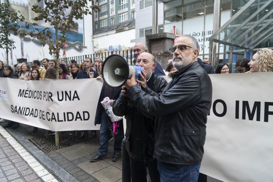 Members Medical Union Cantabria Megaphone During Editorial Stock Photo ...
