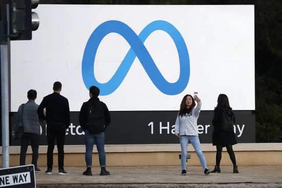 Person Takes Selfie Front Meta Billboard Editorial Stock Photo - Stock ...