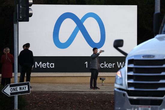 Person Takes Selfie Front Meta Billboard Editorial Stock Photo - Stock ...