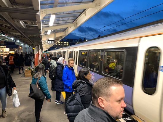 Commuters Catching Elizabeth Line Train Slough Editorial Stock Photo ...