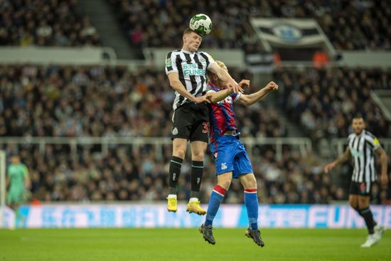 Elliot Anderson Newcastle United Arial Challenge Editorial Stock Photo ...