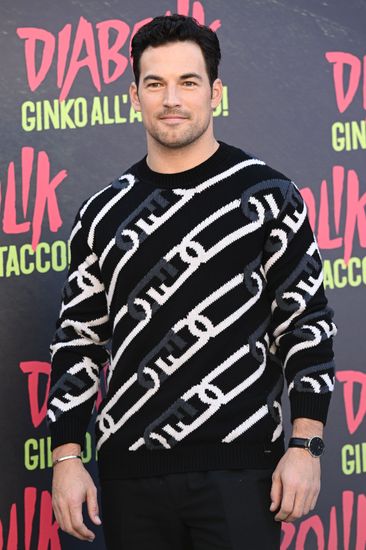 Canadian Actor Giacomo Gianniotti During Photocall Editorial Stock ...