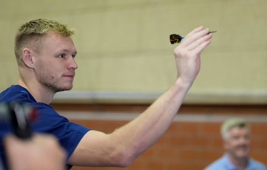 Sky Sports Reporter Geoff Shreeves Beats Editorial Stock Photo - Stock ...