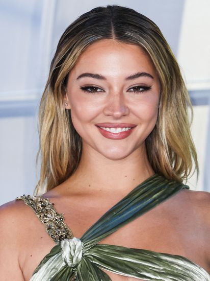 American Actress Model Madelyn Cline Wearing Editorial Stock Photo ...