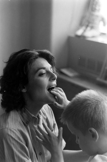 Anne Bancroft L Observing Blind Child Editorial Stock Photo - Stock ...