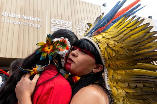 Indigenous Women Embrace Delegations Pavilions Area Editorial Stock ...