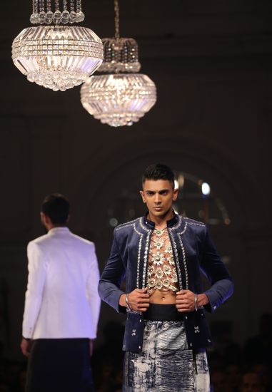 Models Walk Runway Presenting Creation Asanka Editorial Stock Photo ...
