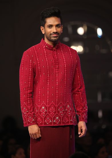 Model Walks Runway Presenting Creation Asanka Editorial Stock Photo ...