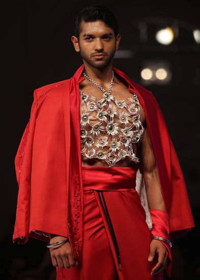Model Walks Runway Presenting Creation Asanka Editorial Stock Photo ...