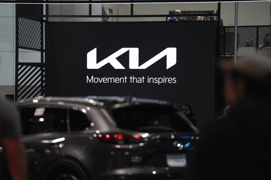 Kia Logo Displayed Automobility La Auto Editorial Stock Photo - Stock ...