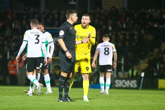 Sam Winnall Burton Albion 9 Makes Editorial Stock Photo - Stock Image ...